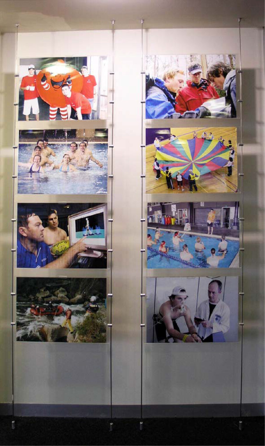 Easy access poster pockets Portrait A4 - Display Design